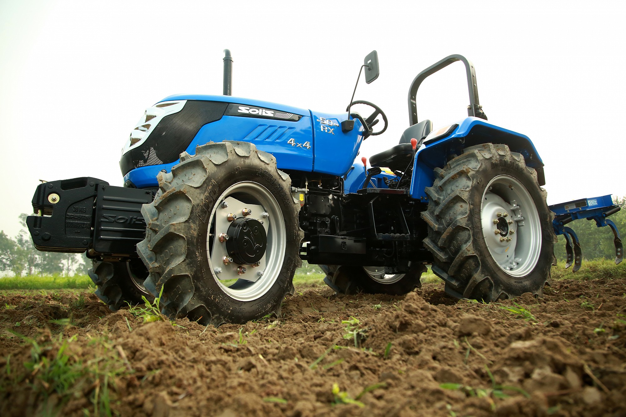 What Makes A Solis Tractors Stand Out? - Redblade Mowers